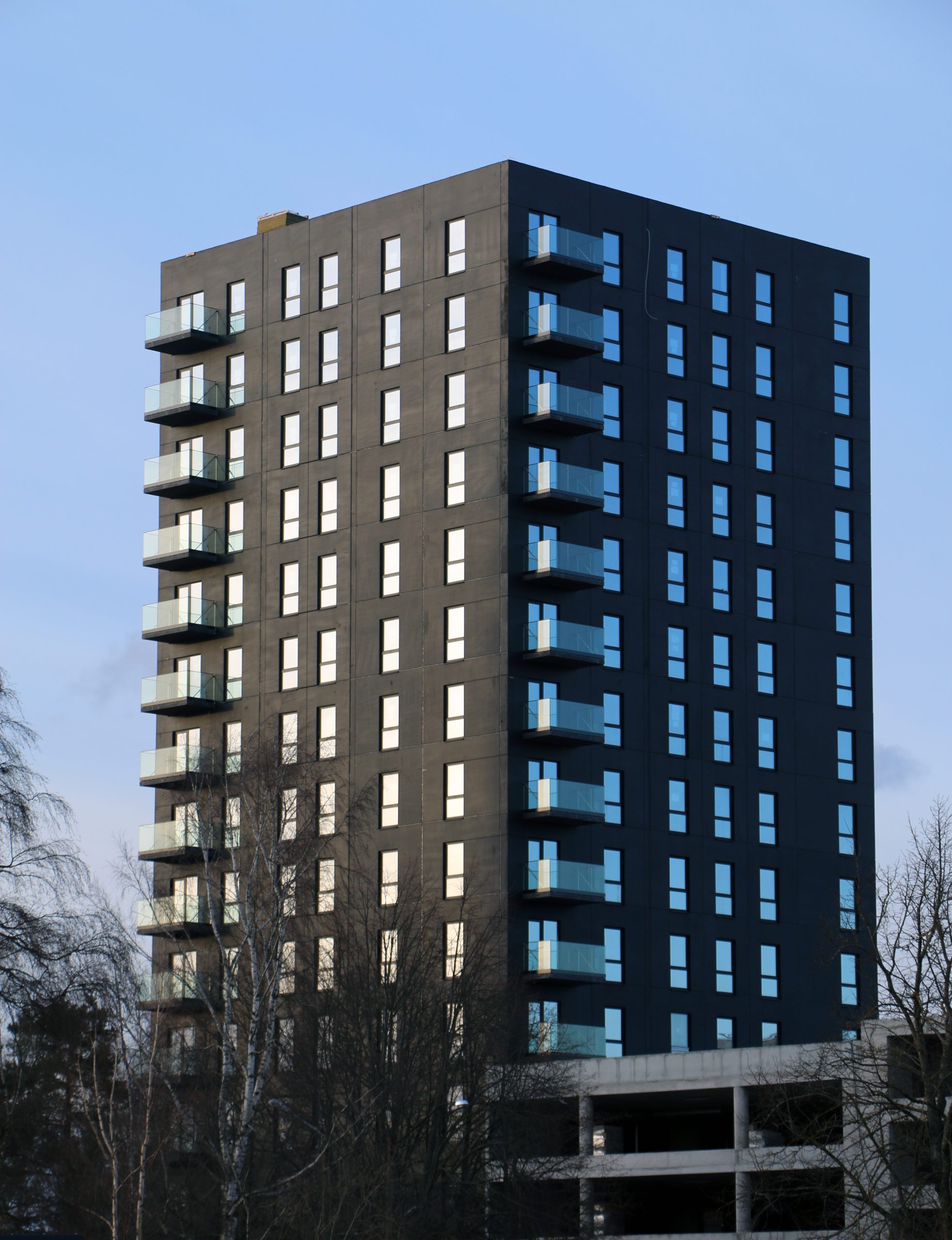 Talinas, Rocca Towers - Rīgas laku un krāsu rūpnīca